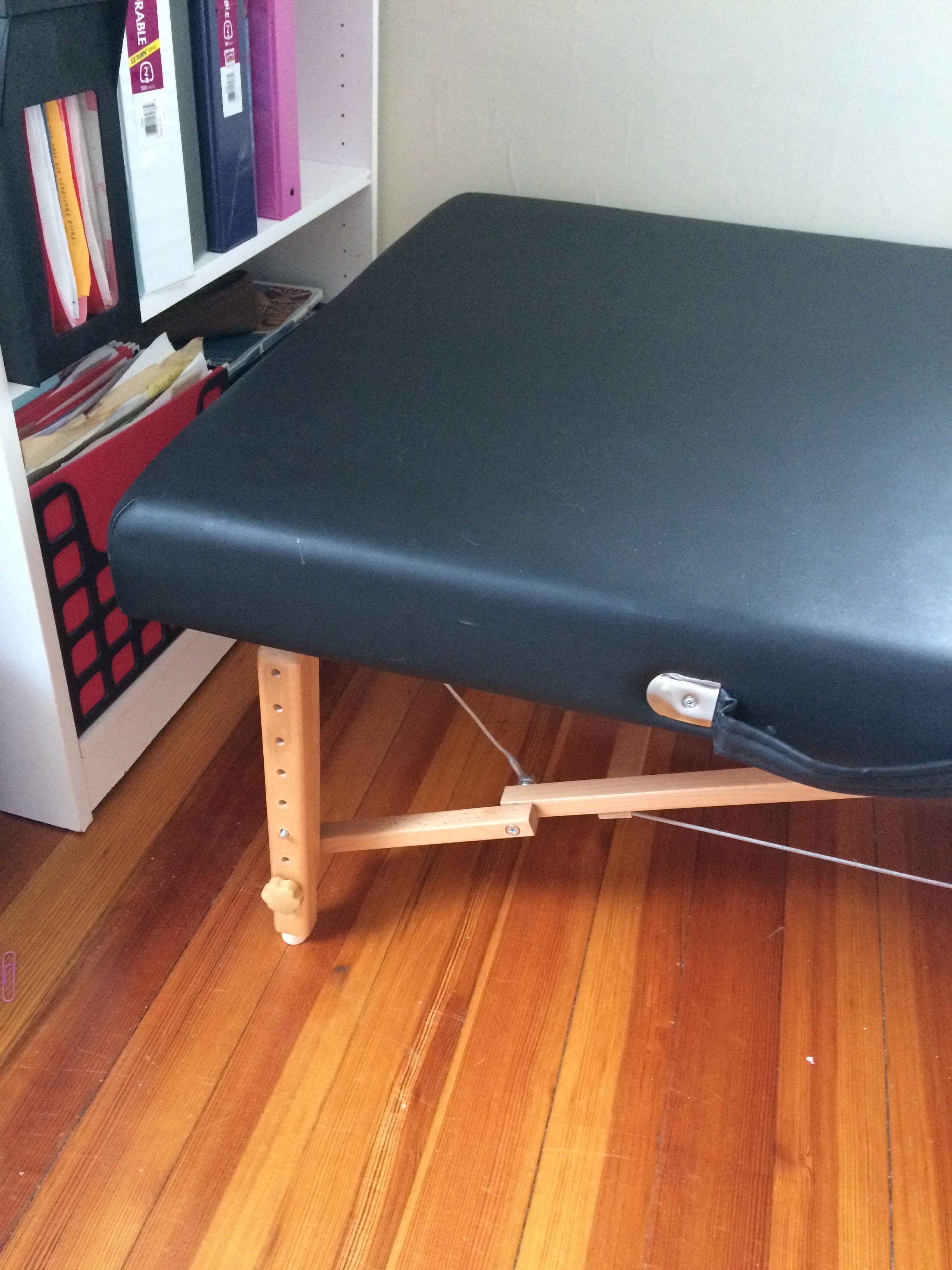 My awesome stretching table – My Sacroiliac Joint Saga